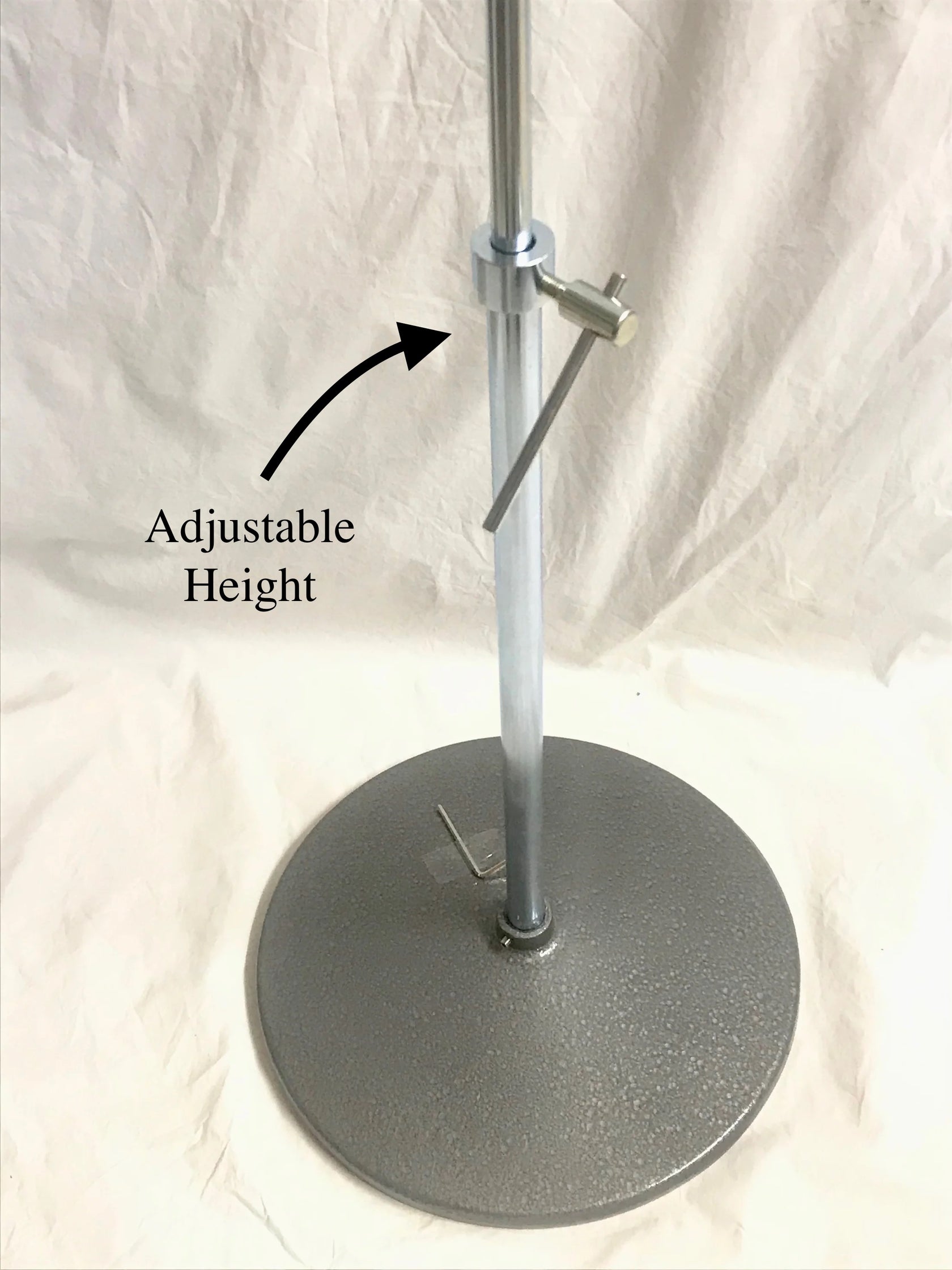 421 - New Floor stand - Heavy Metal Base - German Made – The Wig ...